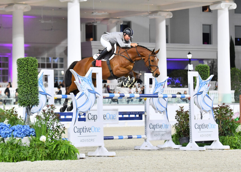 Aaron Vale & Prescott Run Away with the Win in the $100,000 CaptiveOne ...