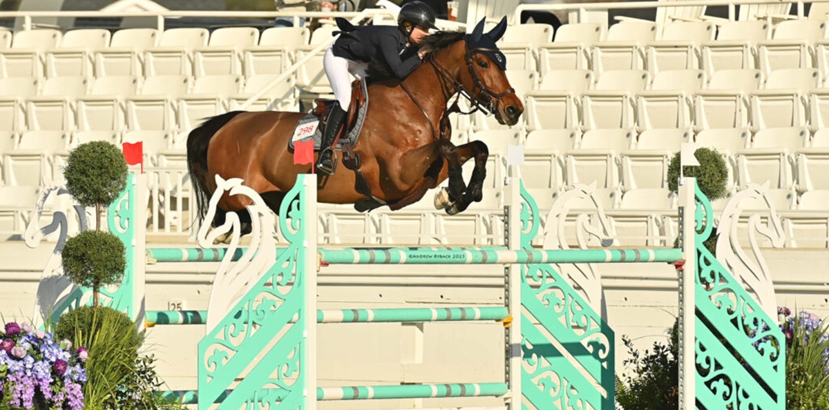 Letting the Cat out of the Bag! Alise Oken Lets New Partner Go for the ...