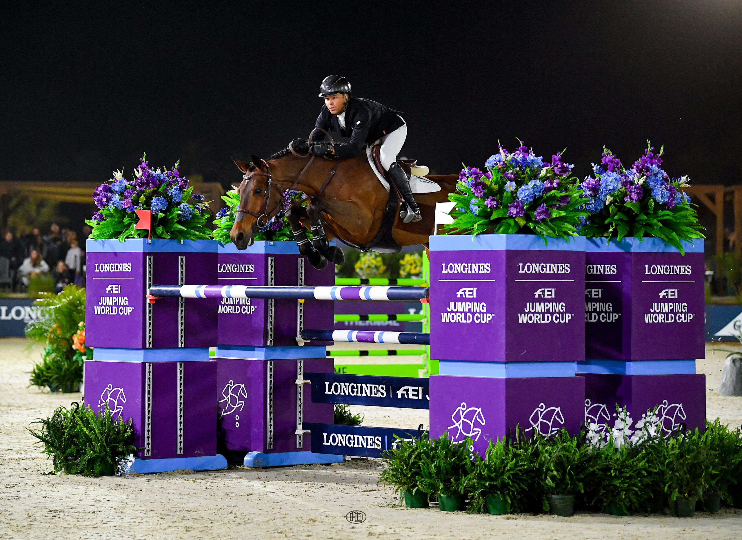 Kent Farrington & Toulayna Thrive in the $340,000 Longines FEI Jumping World Cup™ – Thermal CSI ...