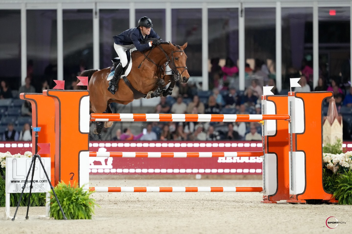 Alex Matz is the Master of the $150,000 Hermès Championship Jumper ...